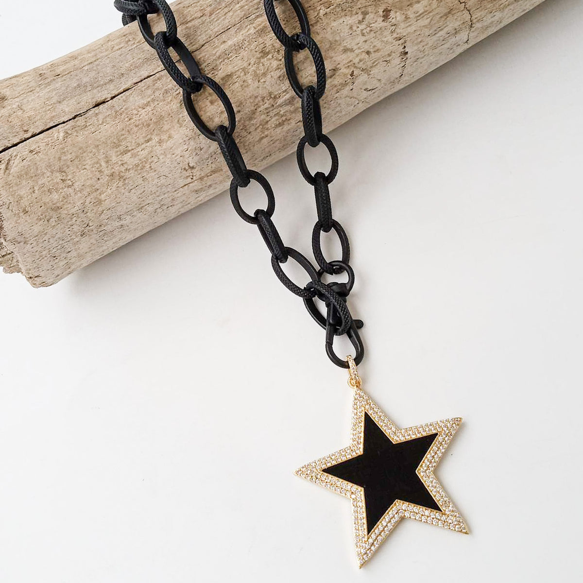 Etched Chain 20” W/ Enamel Star – Virtue Jewelry Design