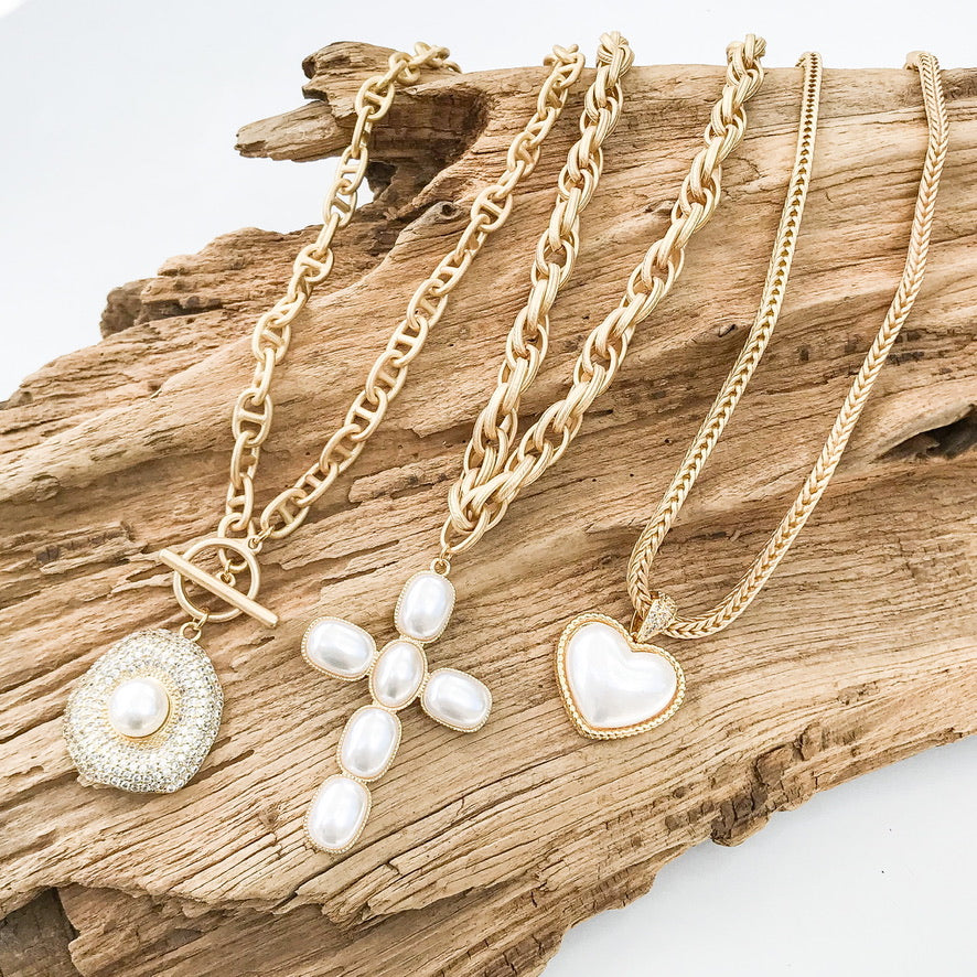 Pearl Oyster on Helix Chain – Virtue Jewelry Design